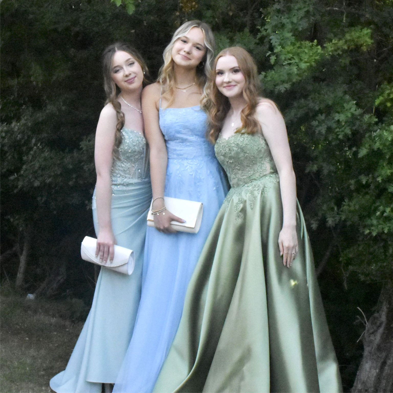 Year 11 celebrate in style at their end of year Prom – Giles Academy