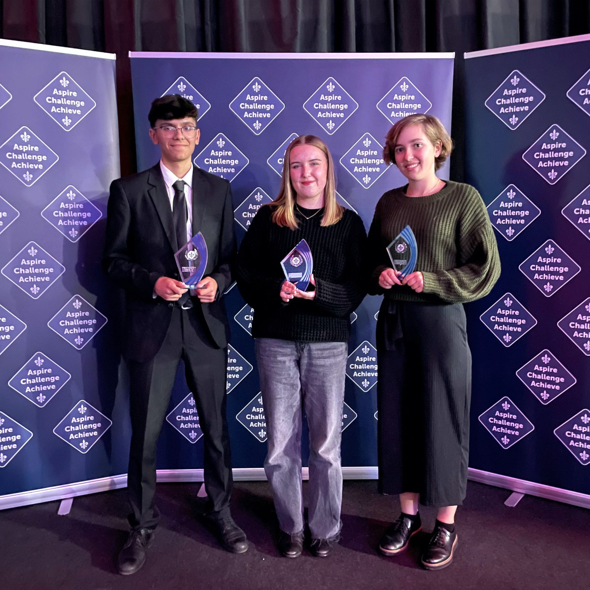Upper School Awards Evening recognises students achievements – Giles ...